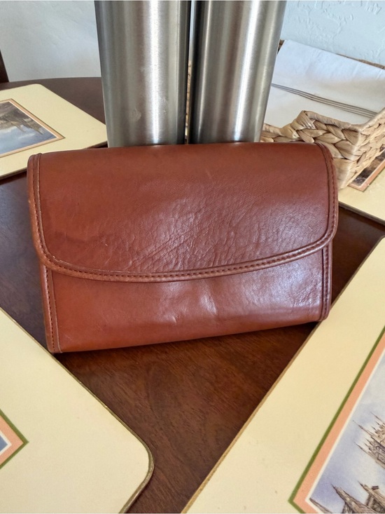 Coach | Bags | Coach British Tan Envelope Swing Wallet 4873 | Poshmark